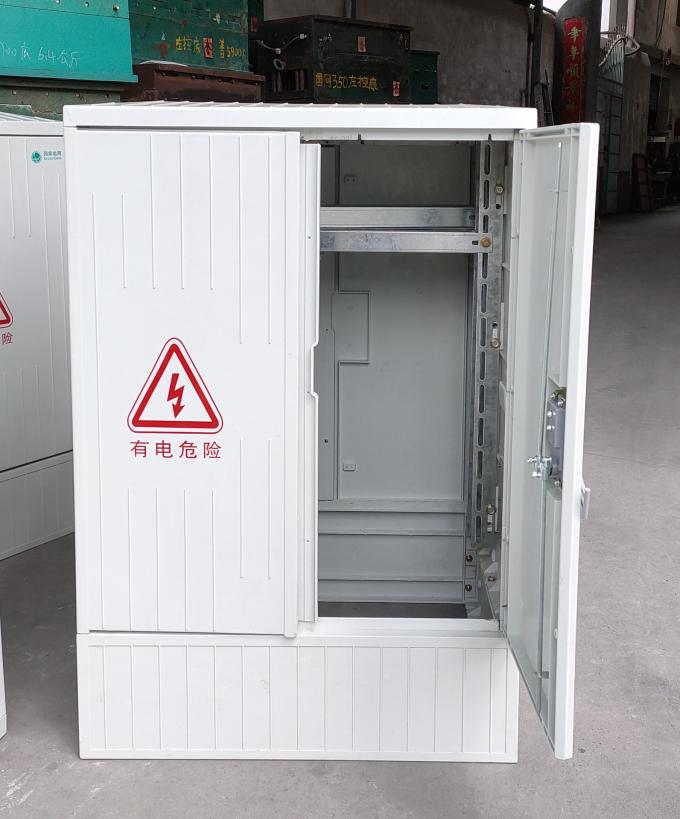 Lockable Free Standing Enclosure Box Of Polyester SMC Fiber Glass Material